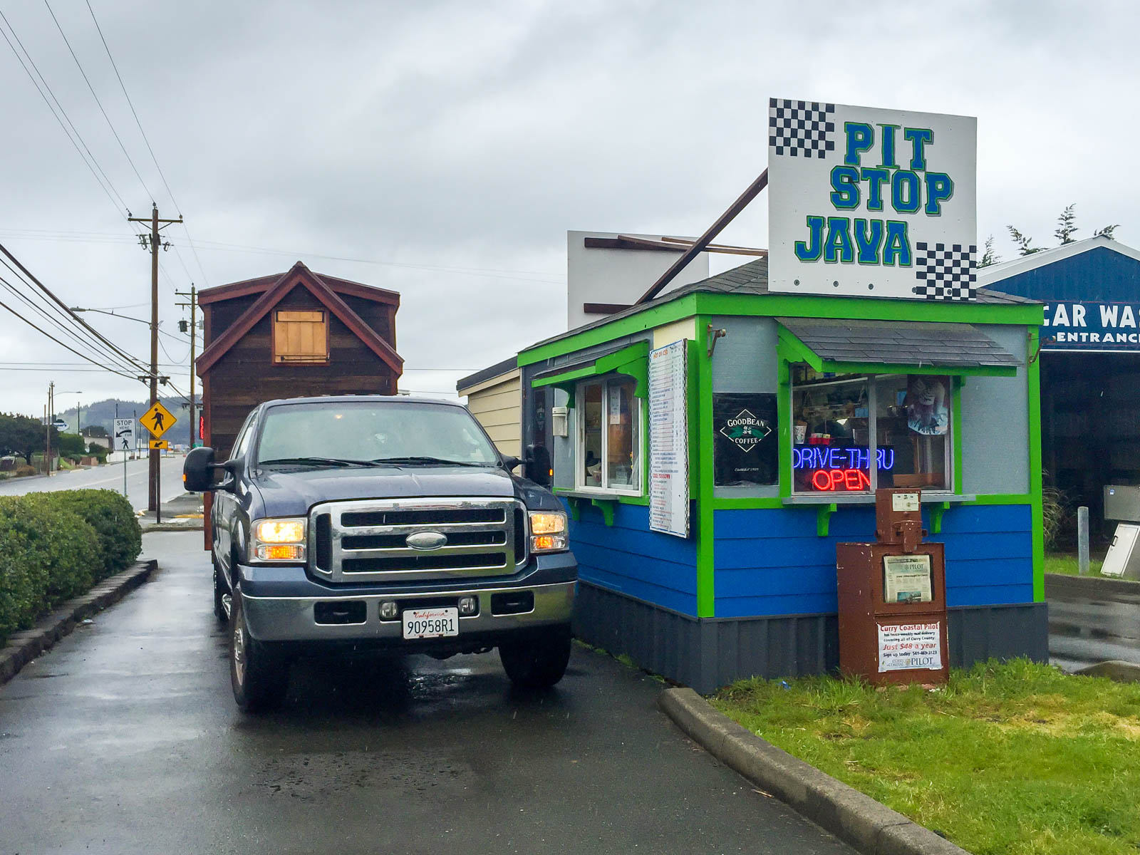 Tiny House Oregon Espresso Hut – Jetlag Jenna